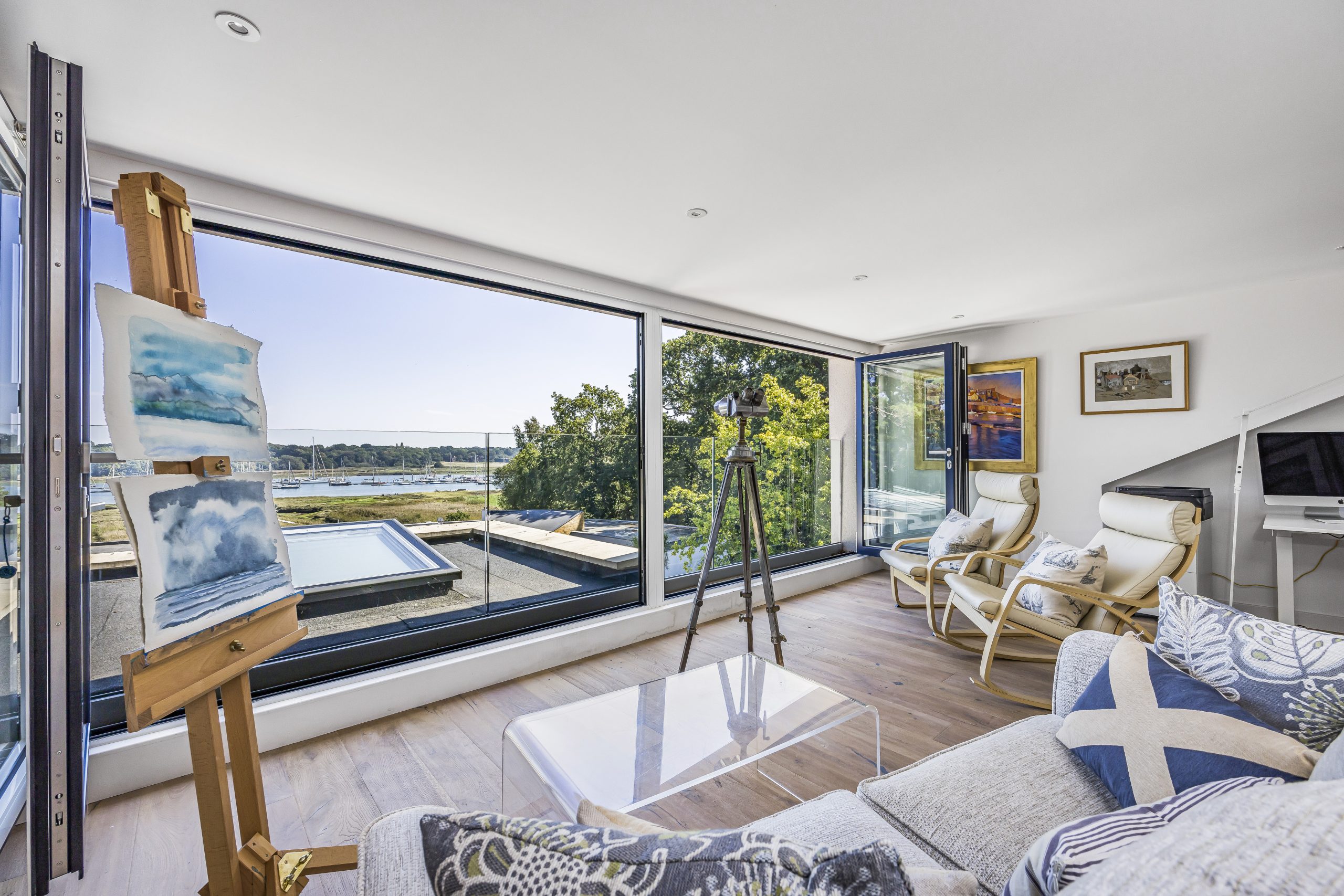 Stunning remodelled riverside home - CARL Architect